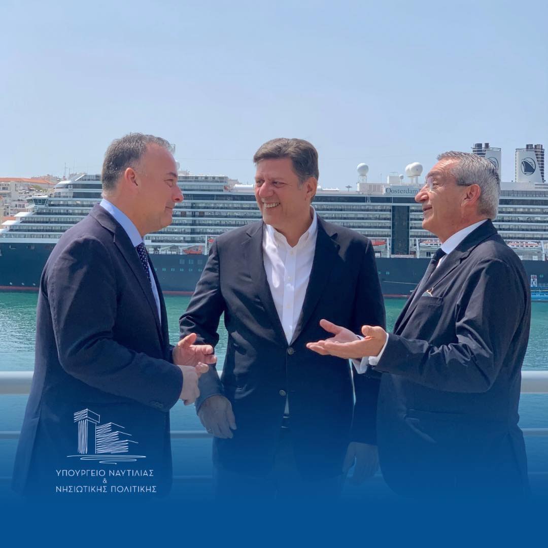 Συνάντηση Υφυπουργού Ναυτιλίας και Νησιωτικής Πολιτικής, Γιάννη Παππά ...